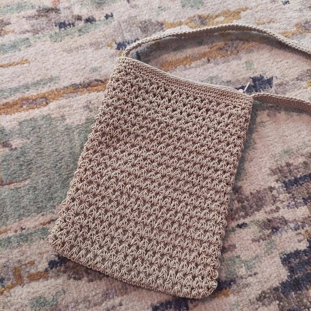 Xhilaration | Bags | Y2k Xhilaration Tan Woven Crochet Crossbody Bag ...